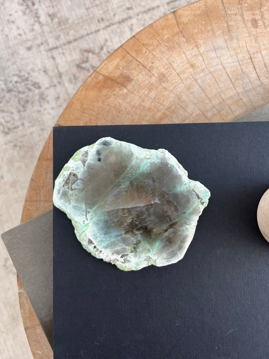 Green Moonstone Slab 017 – alternativeblessings